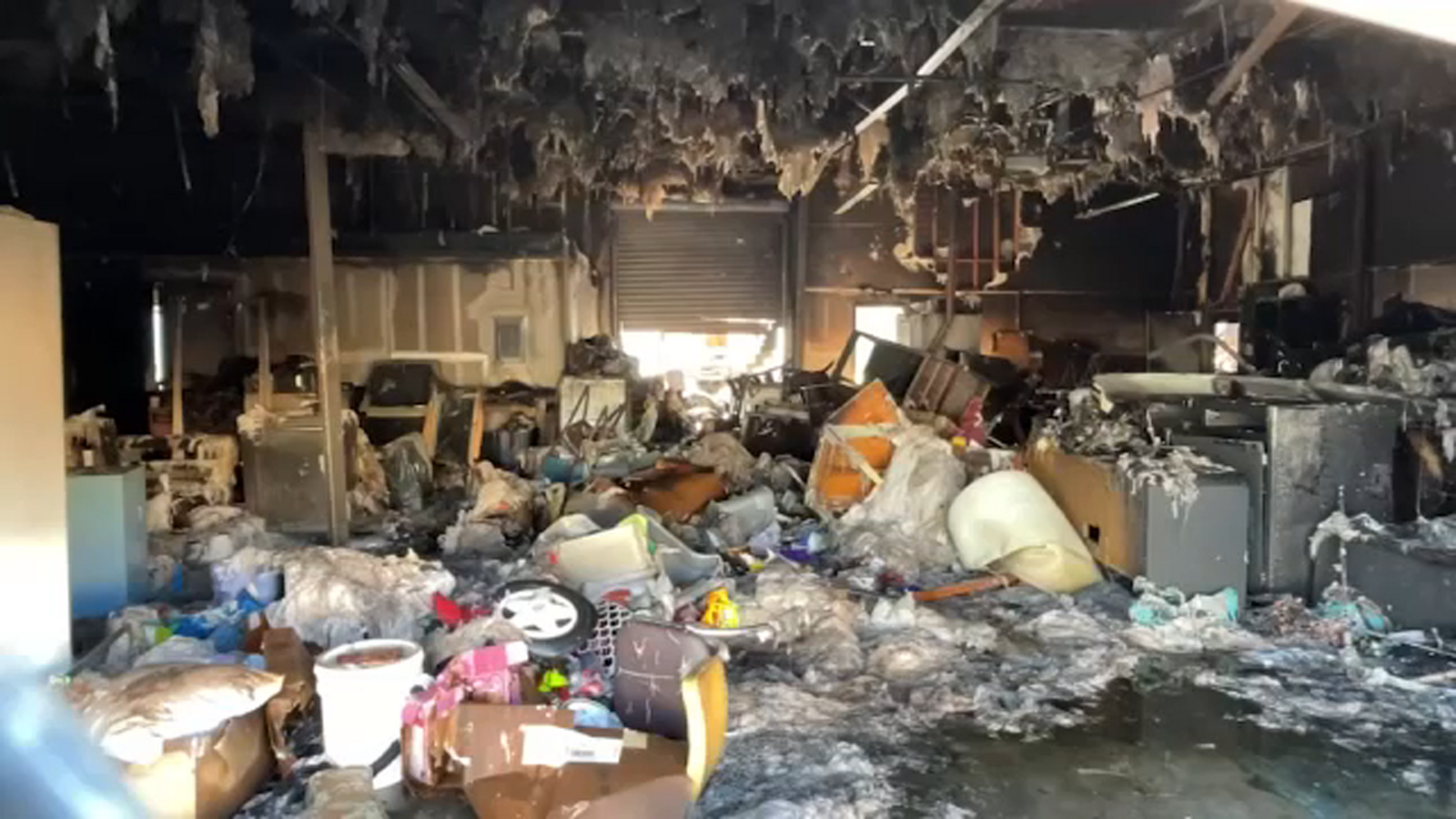 Merced fire destroys non-profit and damages businesses nearby - ABC30 ...