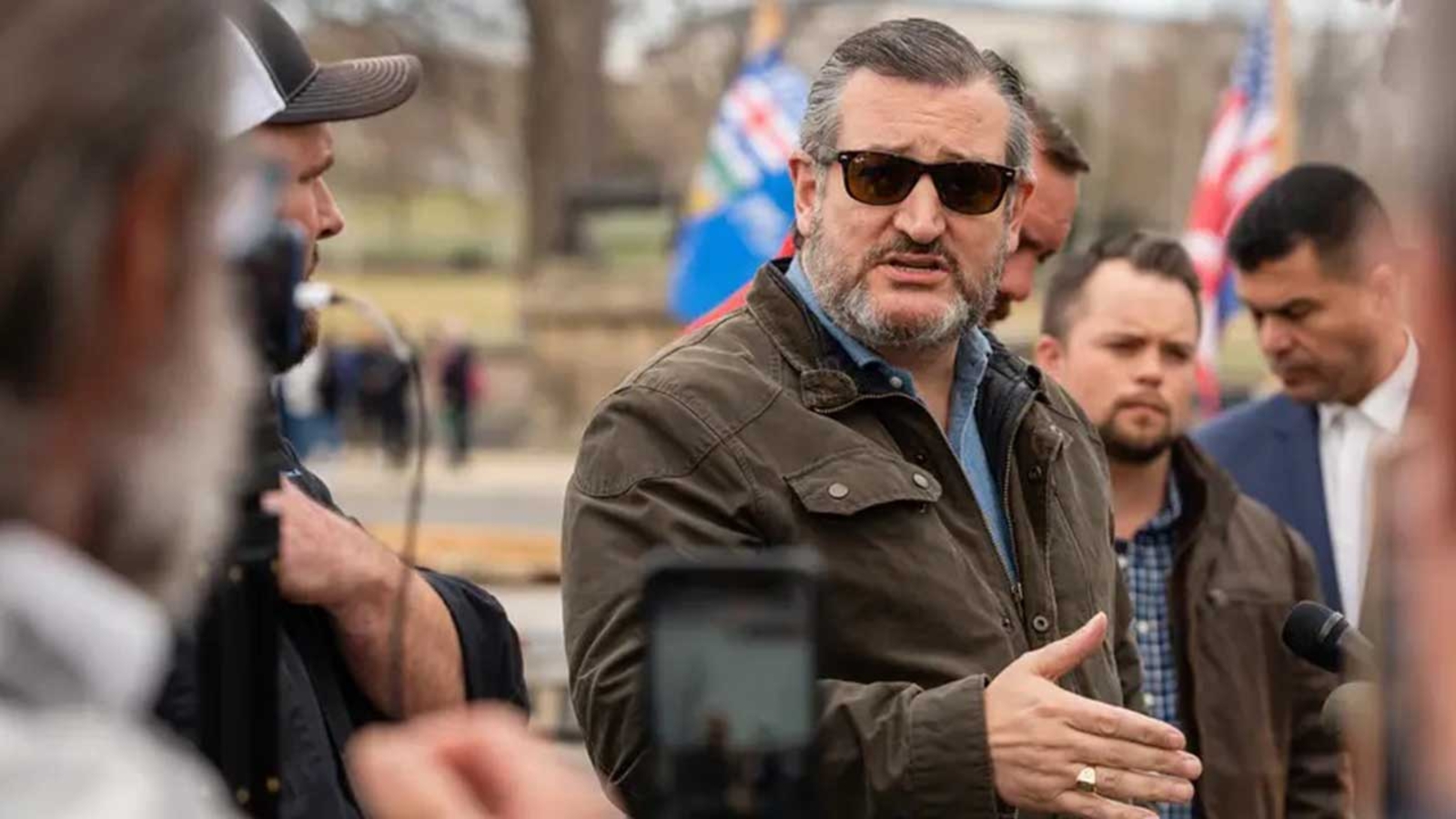 US Senator Ted Cruz, who's running for a 3rd term in 2024, reintroduces ...