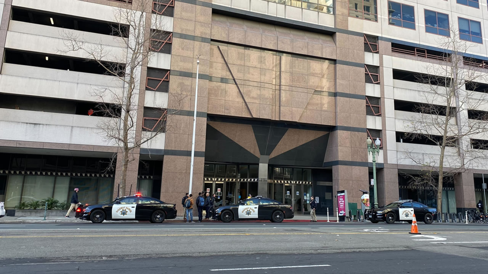 Caltrans building in Oakland deemed safe after CHP search for reported ...