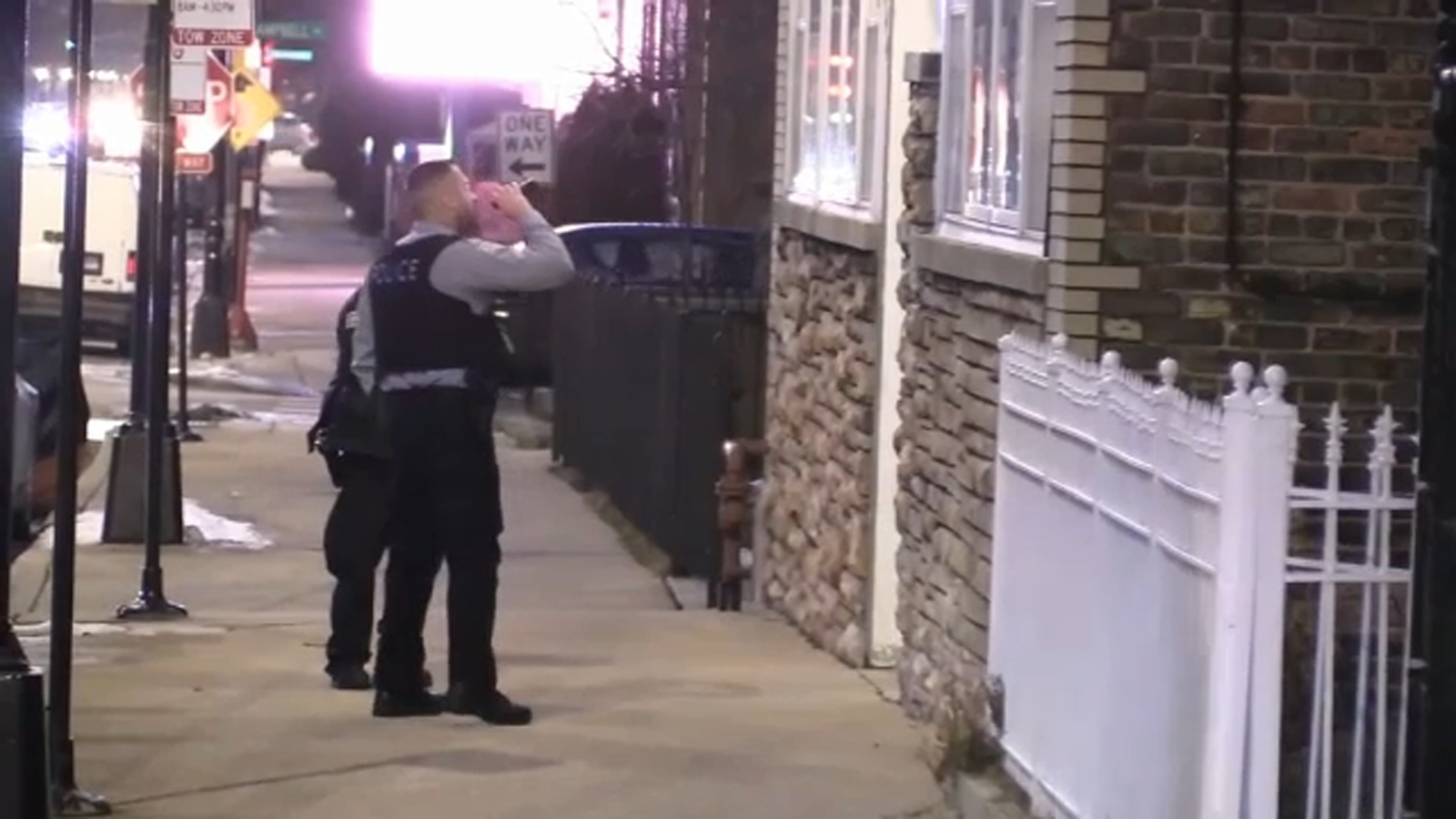 West Ridge ruse burglary suspected after men distract, steal from woman ...