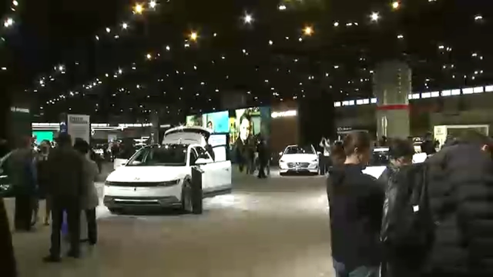 2023 Auto Show Chicago opens to public at McCormick Place on Near South ...