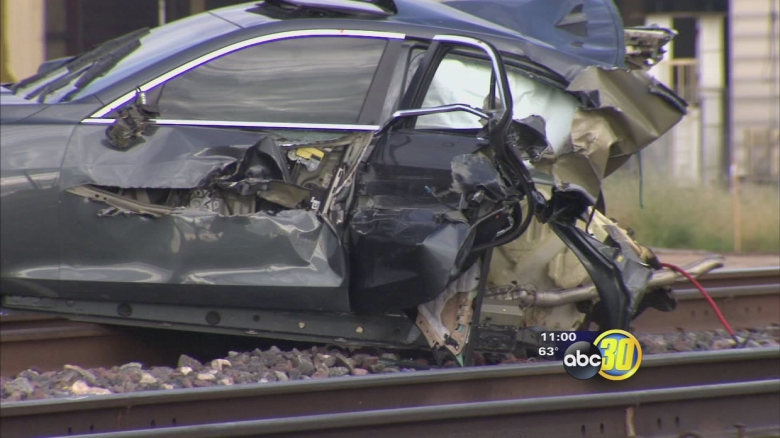 Car Hit By Amtrak Train Near Madera Abc30 Fresno