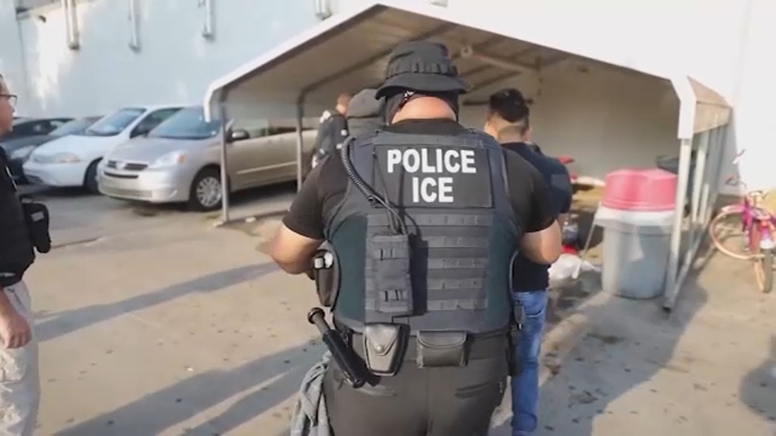 Immigration | Proposed bill would require sheriff's offices to ...
