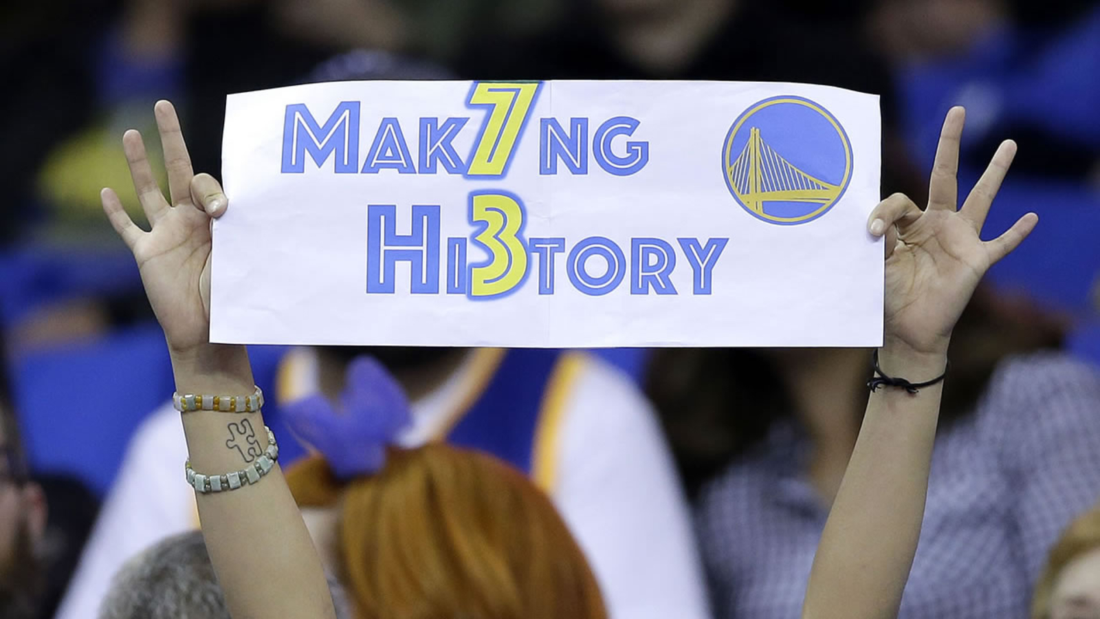 PHOTOS: Golden State Warriors make history with 73rd win - ABC7 San ...