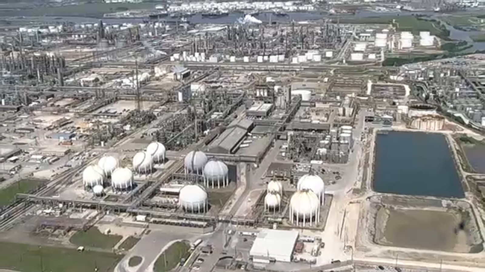 PEMEX Deer Park fire: Incident reported in operating unit of petroleum ...