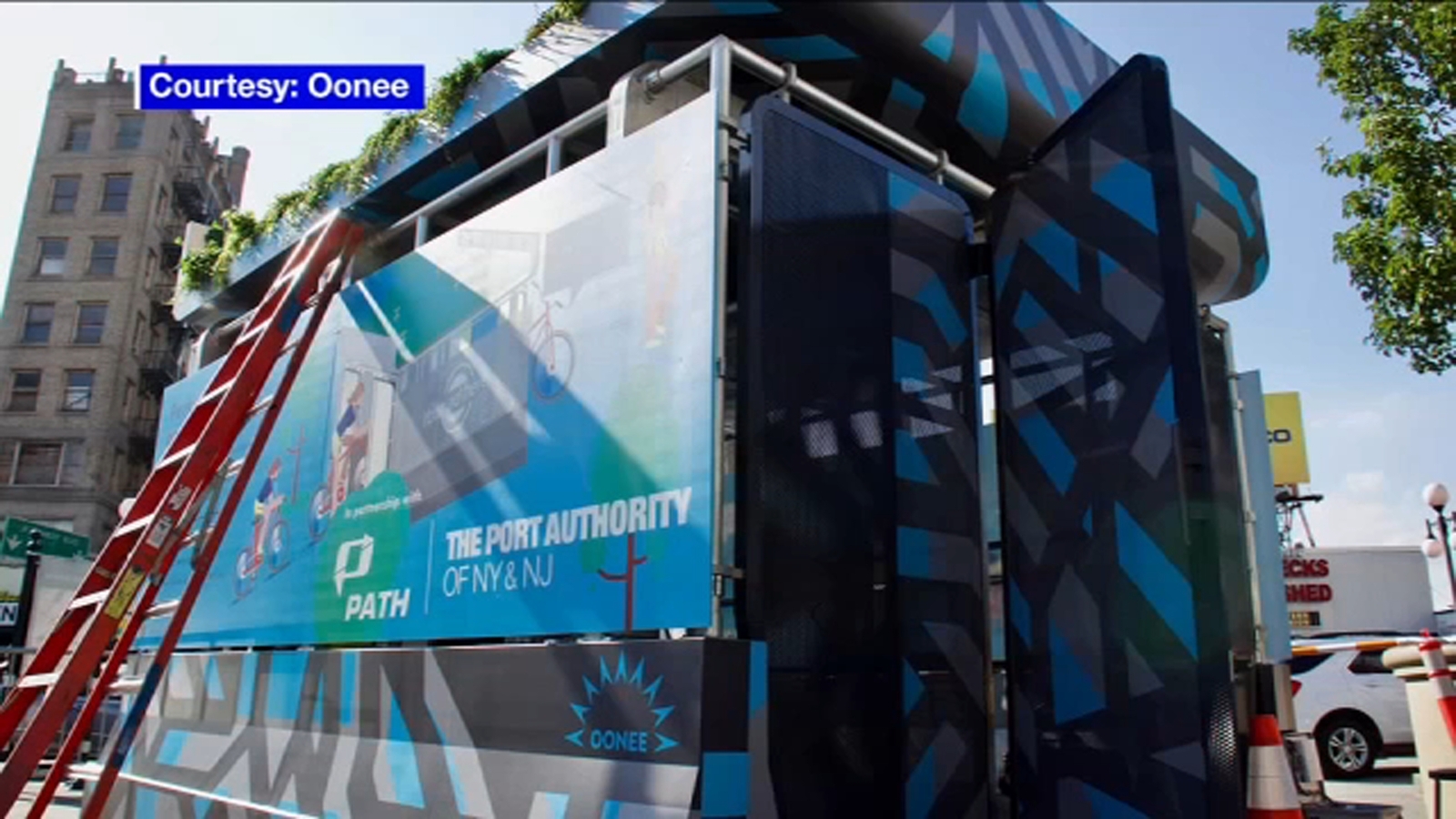 Bike parking pod unveiled at Midtown Bus Terminal in Manhattan - ABC7 ...