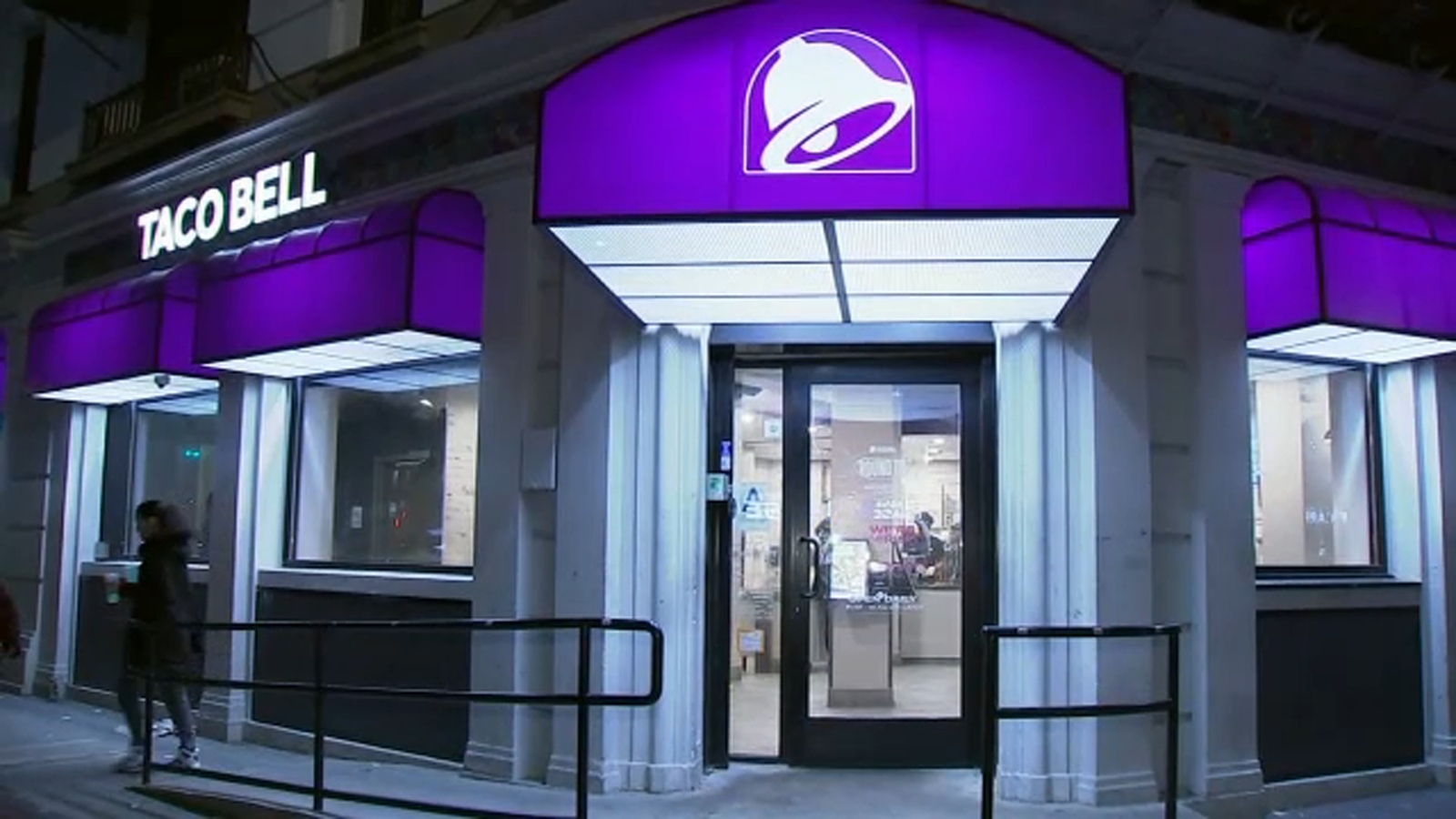 NYC crime: 12-year-old boy stabbed in back inside Taco Bell in Longwood ...