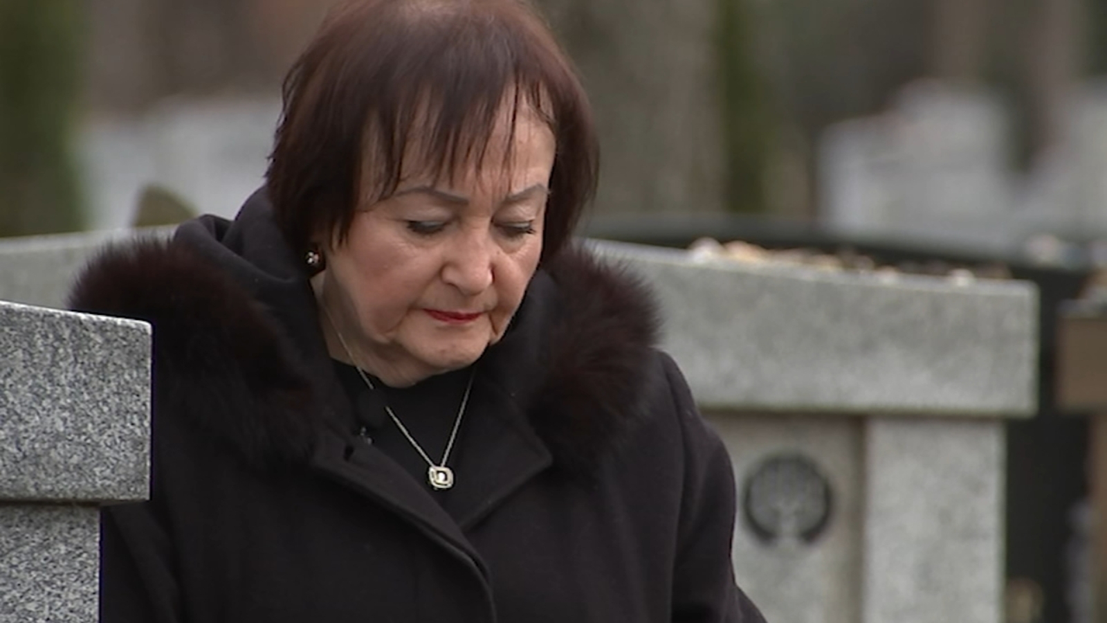 Grieving daughter waits 3 years for missing headstone from All American ...