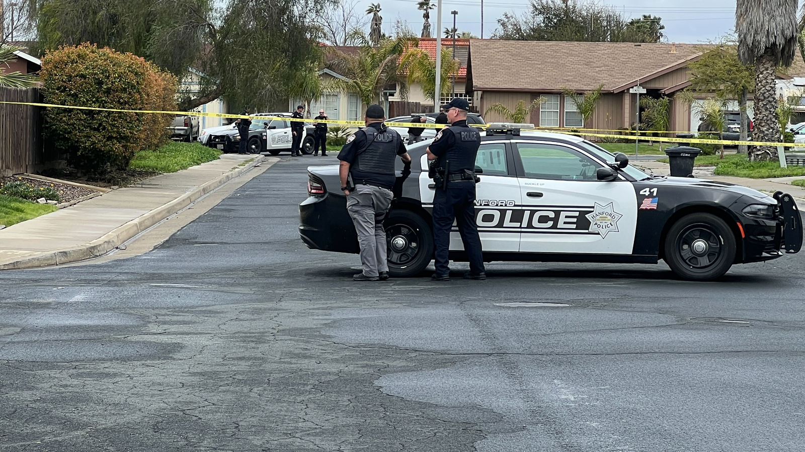 17-year-old shot while walking in Hanford, police say - ABC30 Fresno