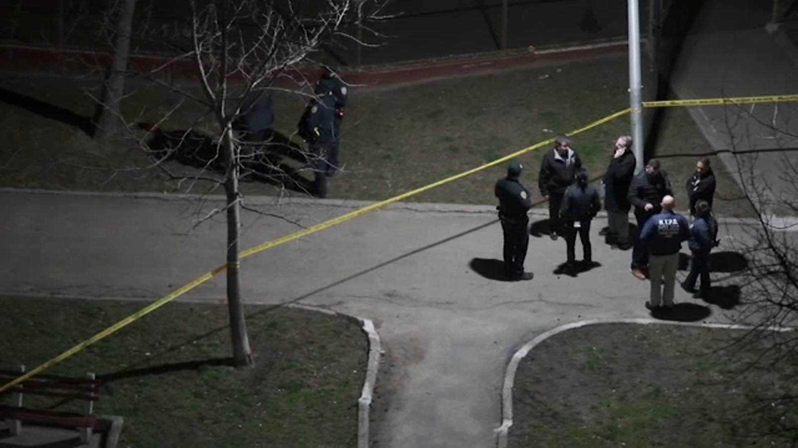 NYC crime: Robbery suspects mug victim, exchange gunfire with officers ...