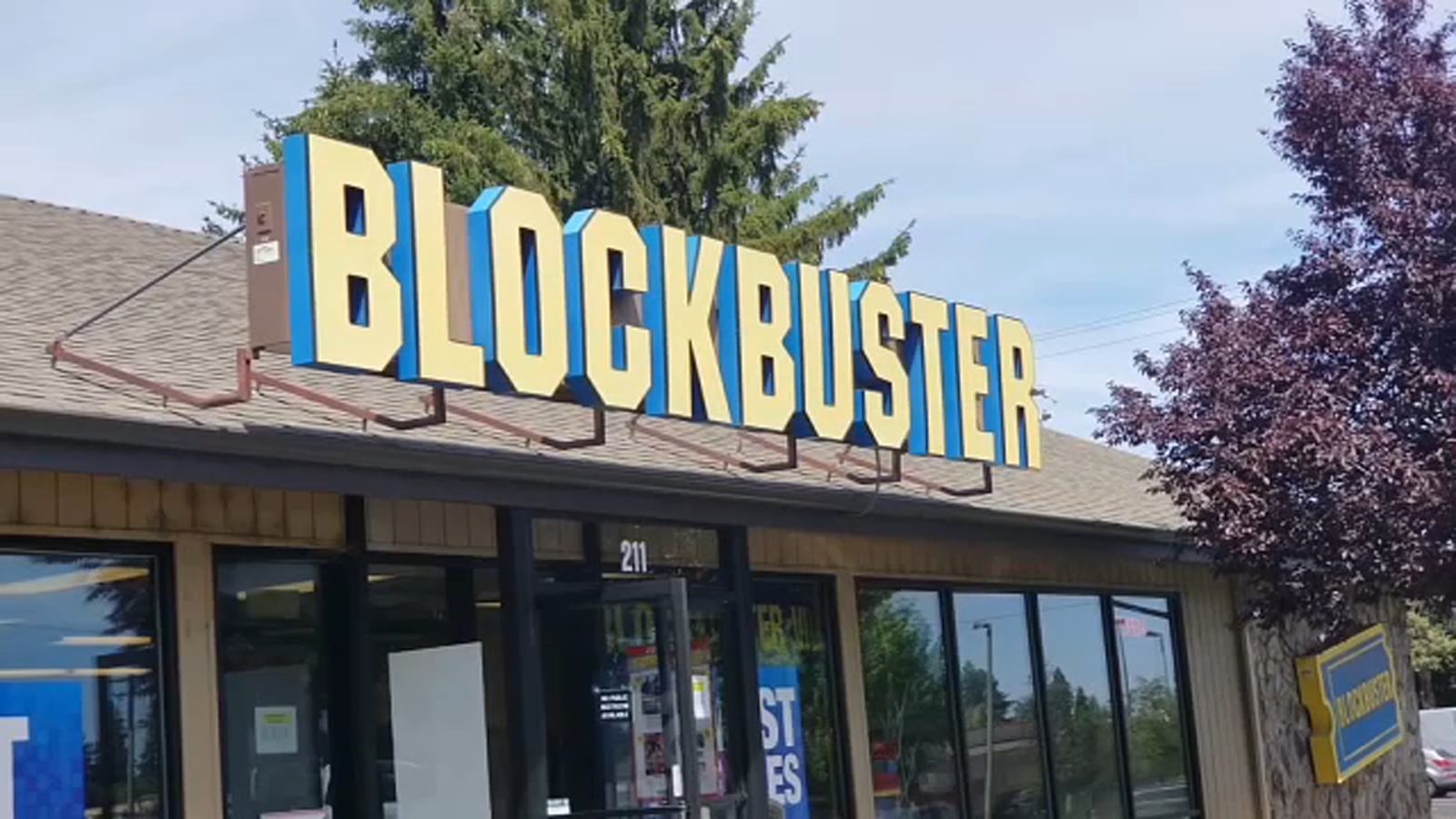 Blockbuster rewinds internet buzz with cryptic message posted to ...