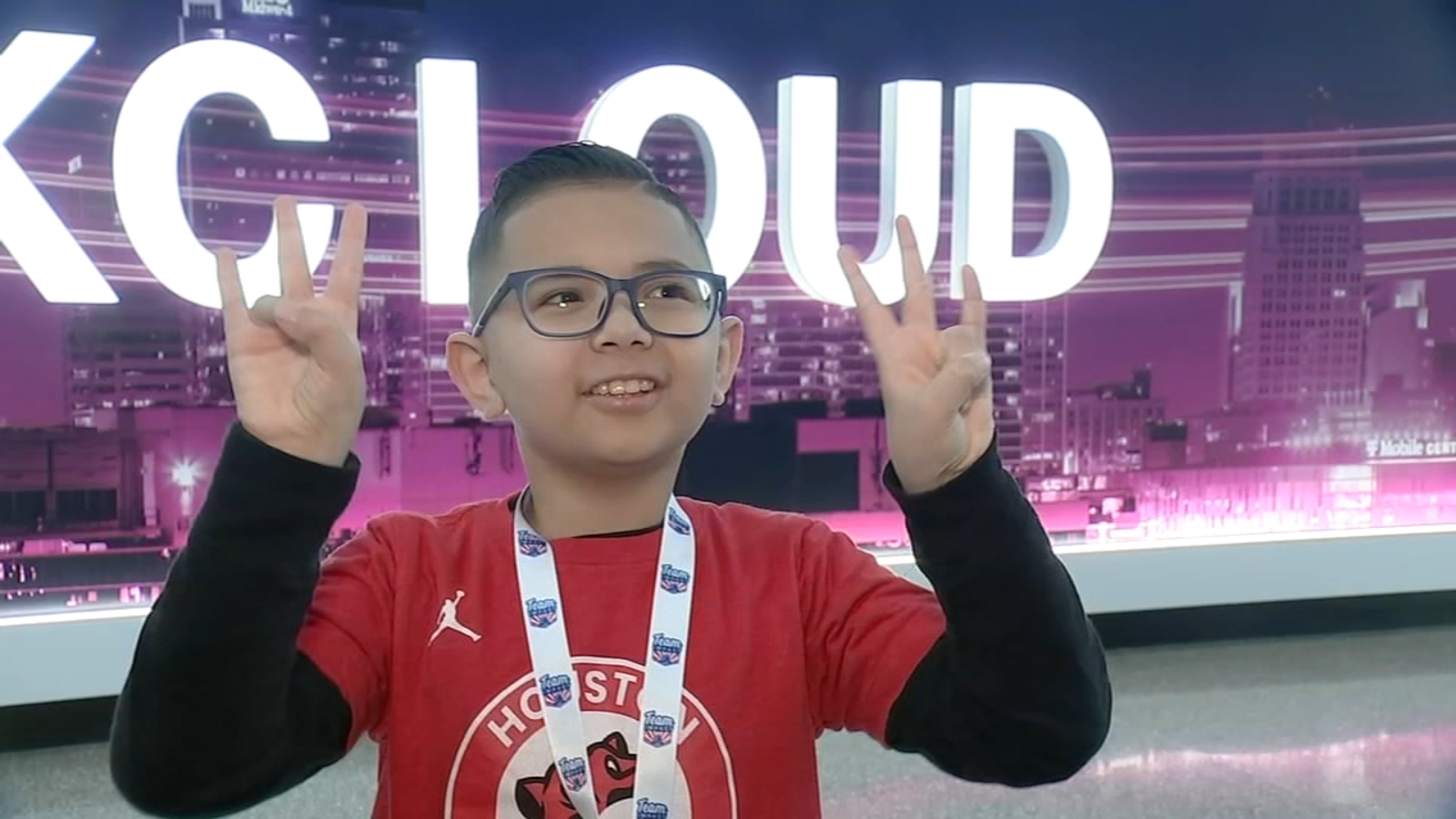 March Madness: Houston Cougars fan Jace Abarca surprised with Sweet ...