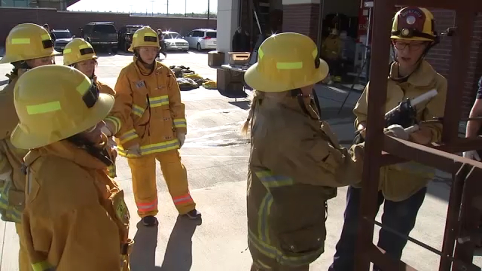 El Segundo fire camp hopes young girls can see future in firefighting ...
