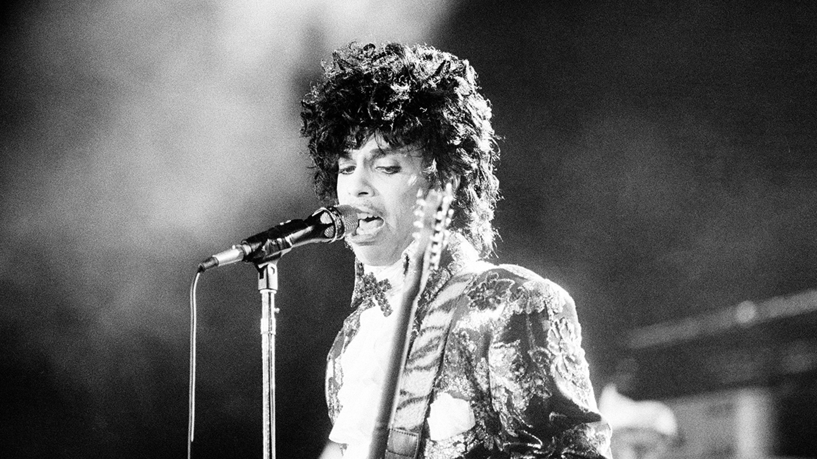 Prince classic 'Purple Rain' returning to AMC theaters - ABC7 Los Angeles