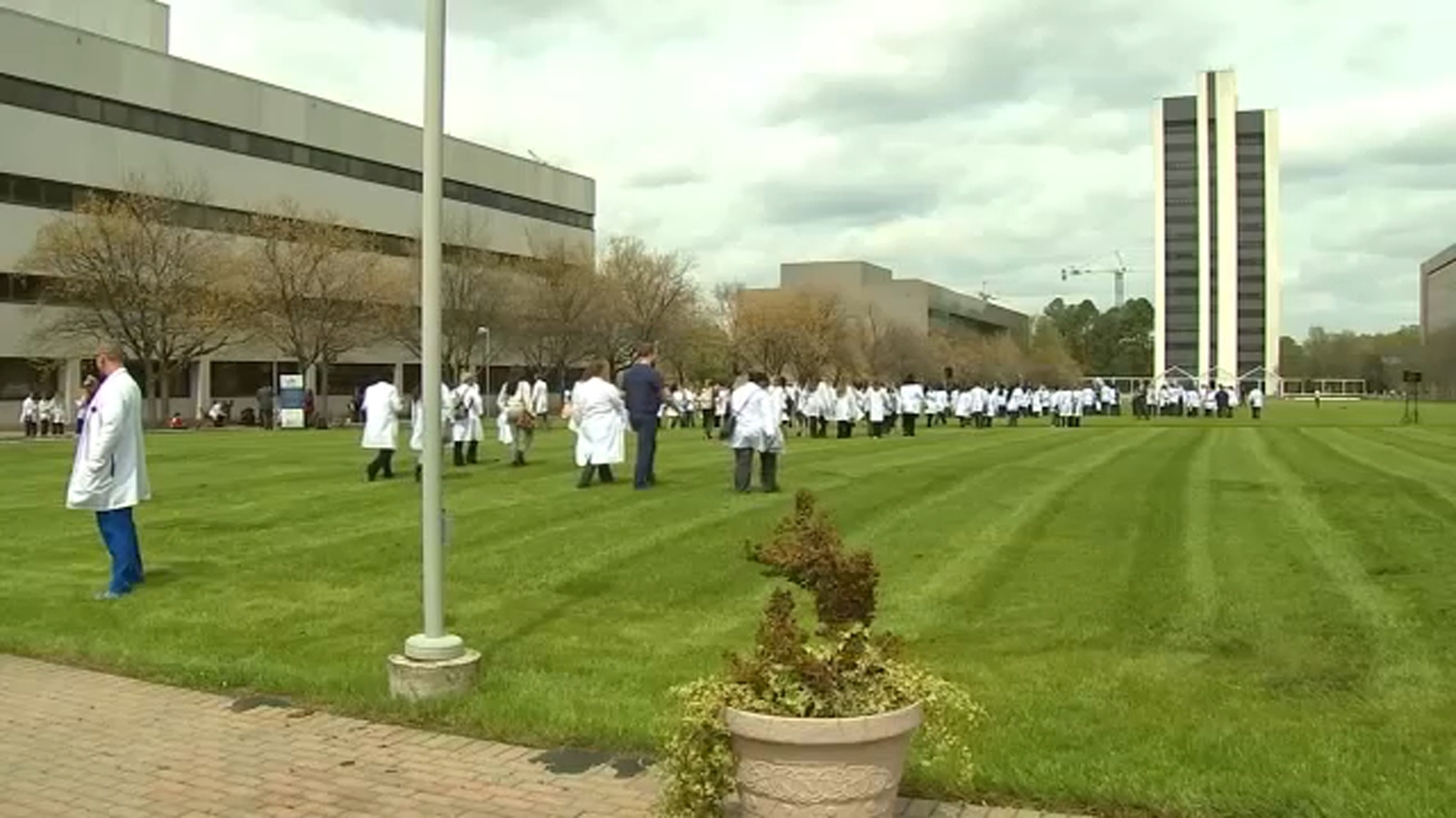 Nurses shortage | Nurses, advocates call on NC lawmakers to do more to ...