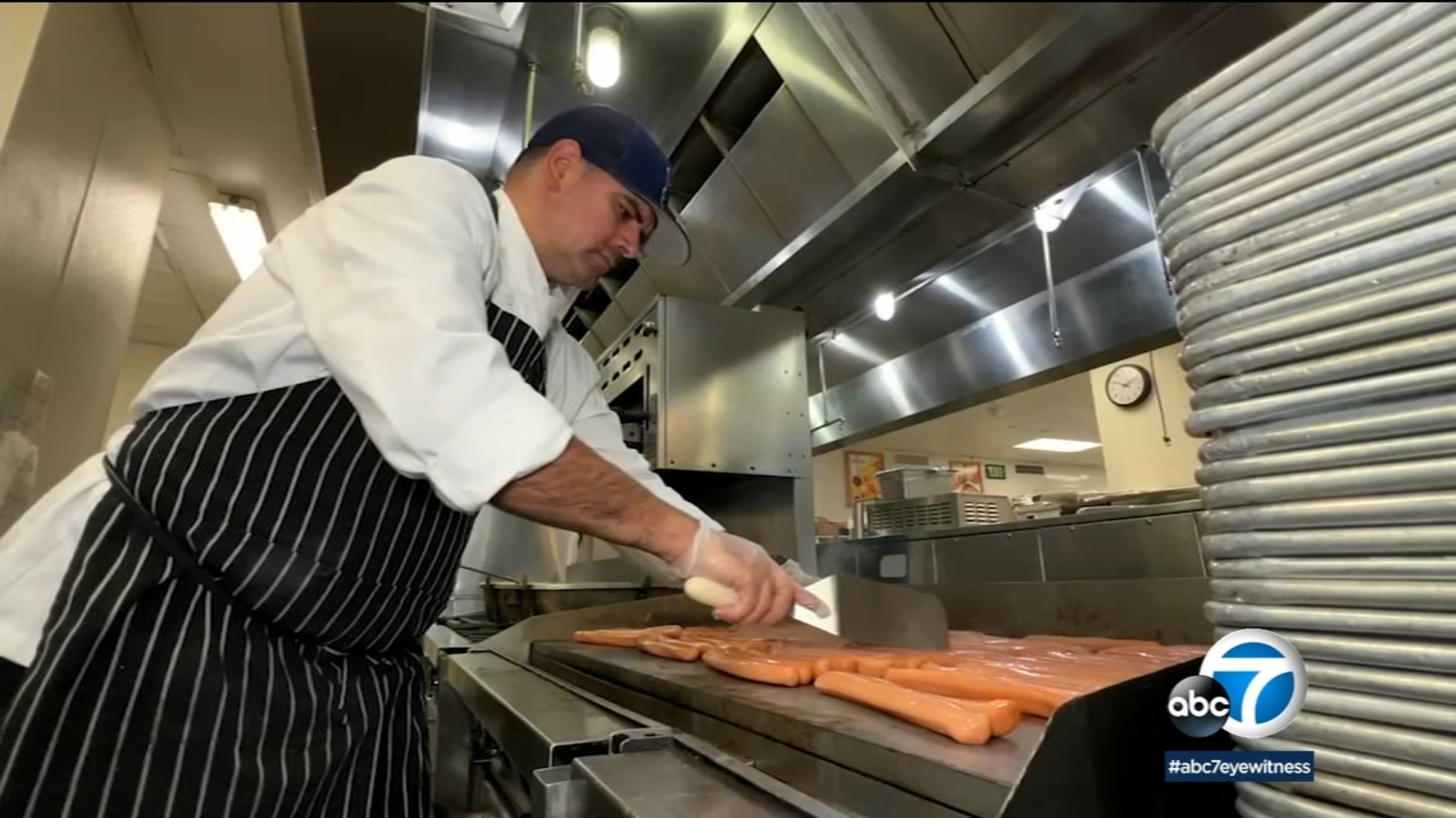 Dodgers Opening Day: What's cooking in the kitchen at Dodger Stadium ...