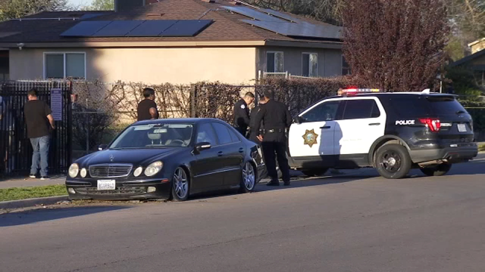 Police searching for 3 juveniles after Southwest Fresno shooting ...