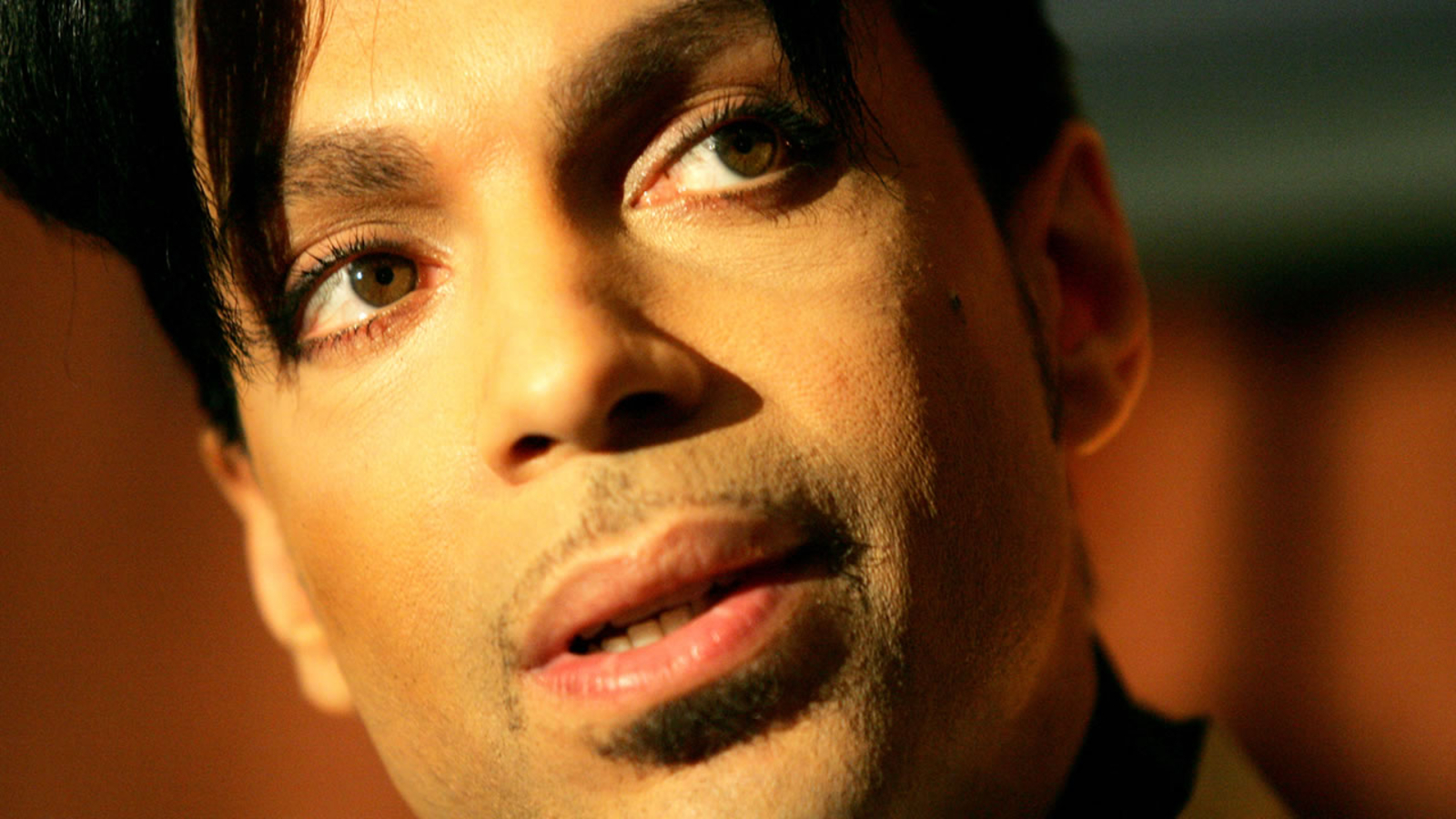Reports: Prescription drugs found with Prince at death scene - ABC7 New ...