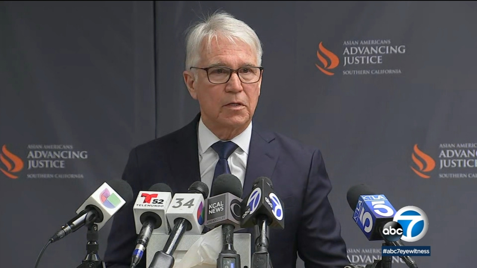 George Gascón anuncia ley para proteger de la deportación a inmigrantes ...