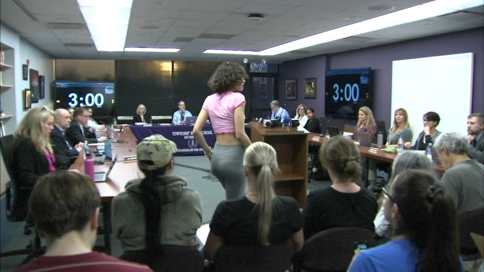 Highland Park school security meeting leaves parents with more ...