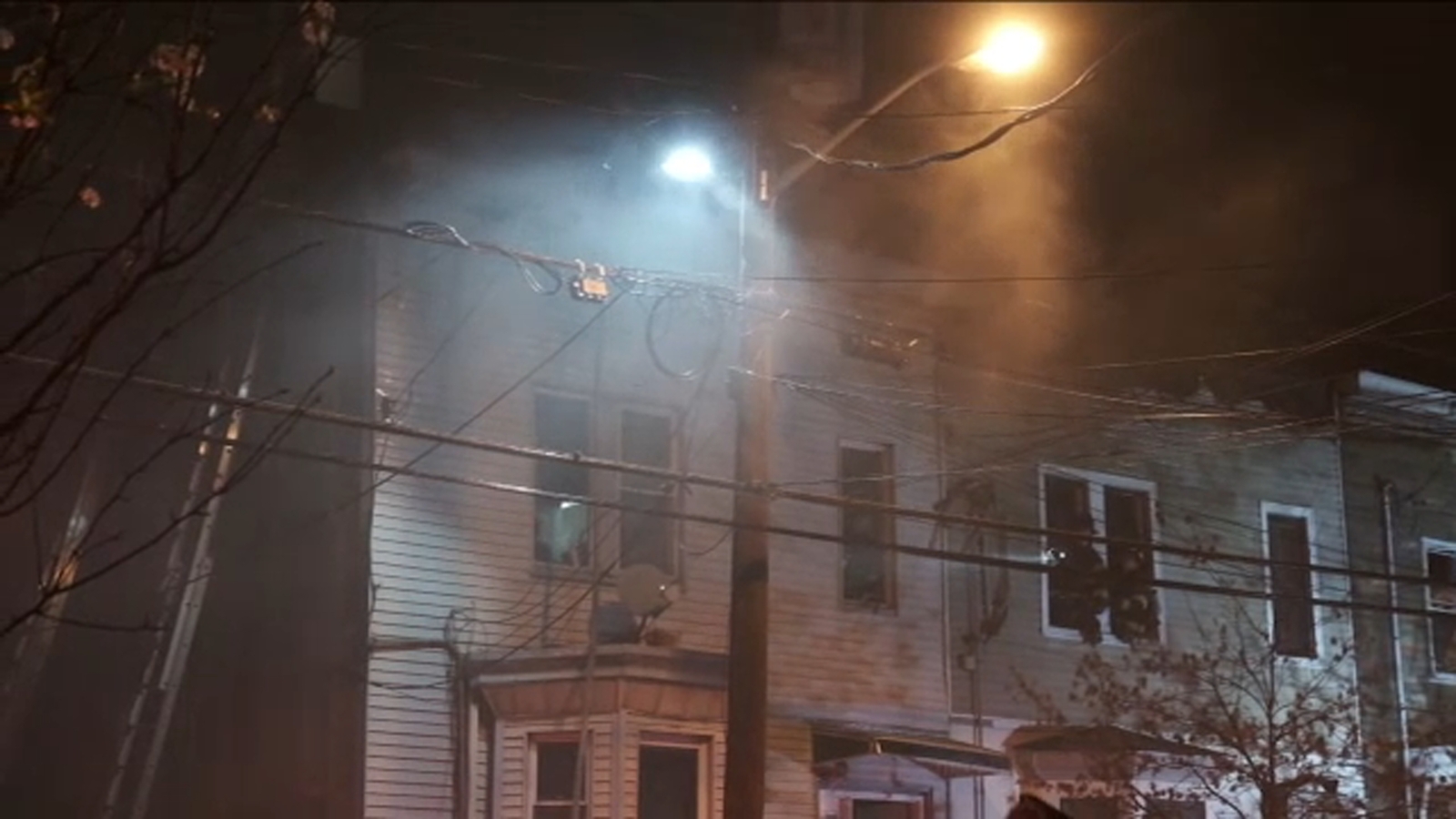 Fire burns through houses on 8th Street in Union City leaving 20 people ...