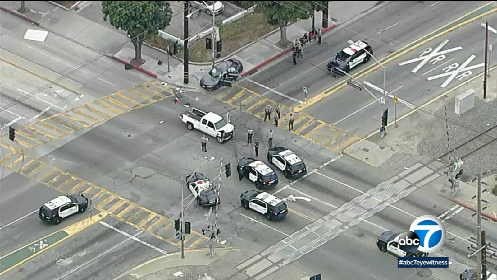 Chase involving LASD ends in crash at Huntington Park intersection; 3 ...