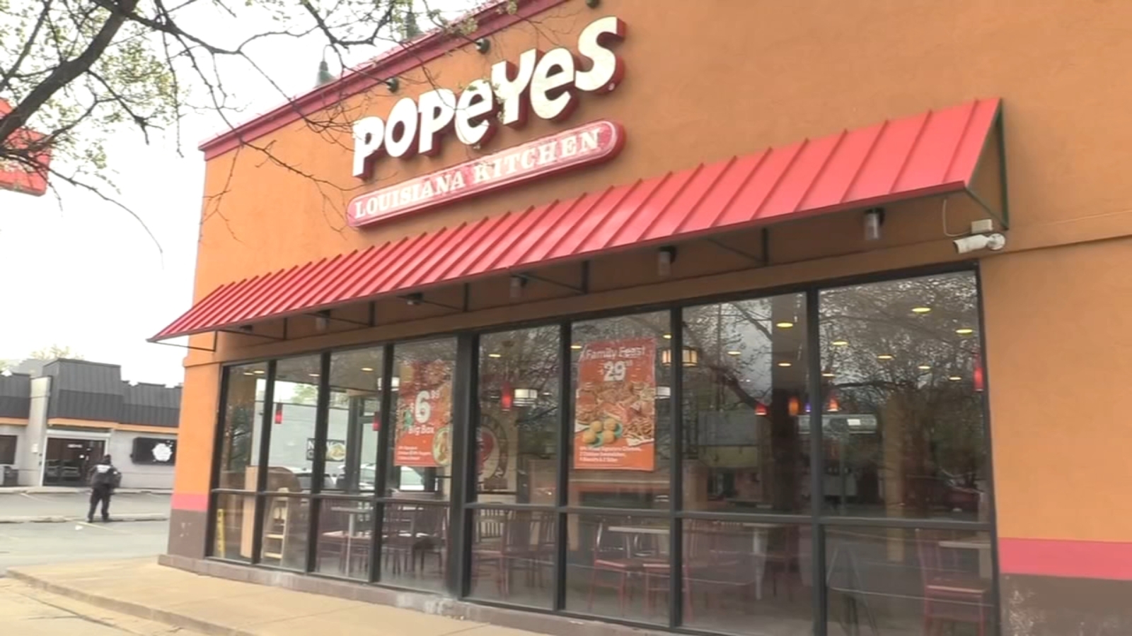 Popeyes near me: Chicago restaurant burglarized, drive thru window ...