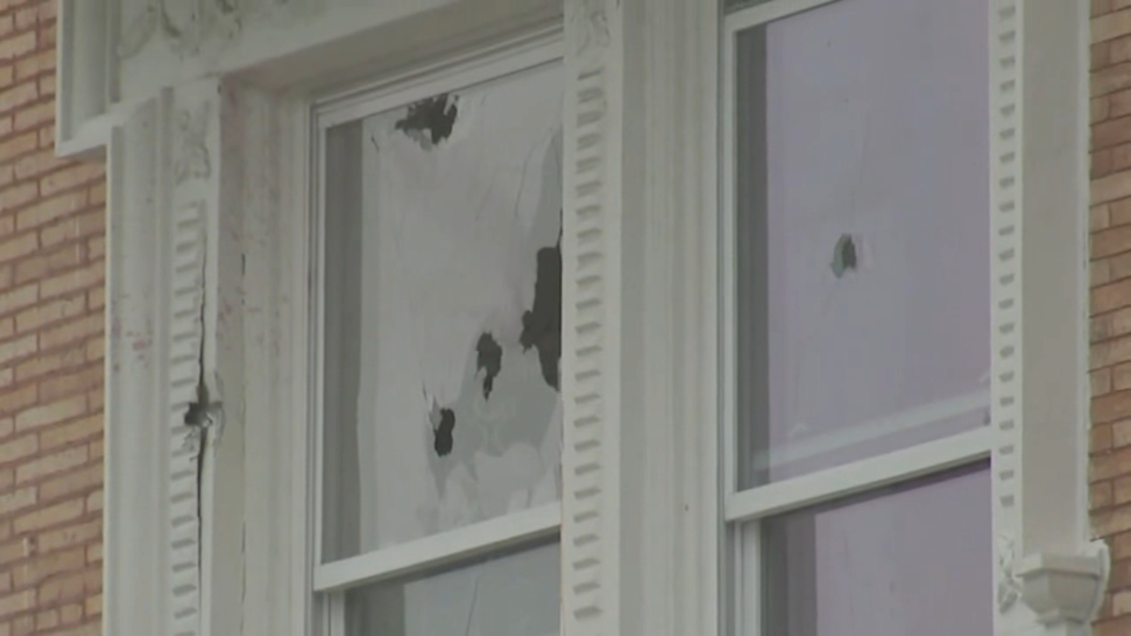 Steve Robbins, man accused of shooting 2 Philly police officers, now ...