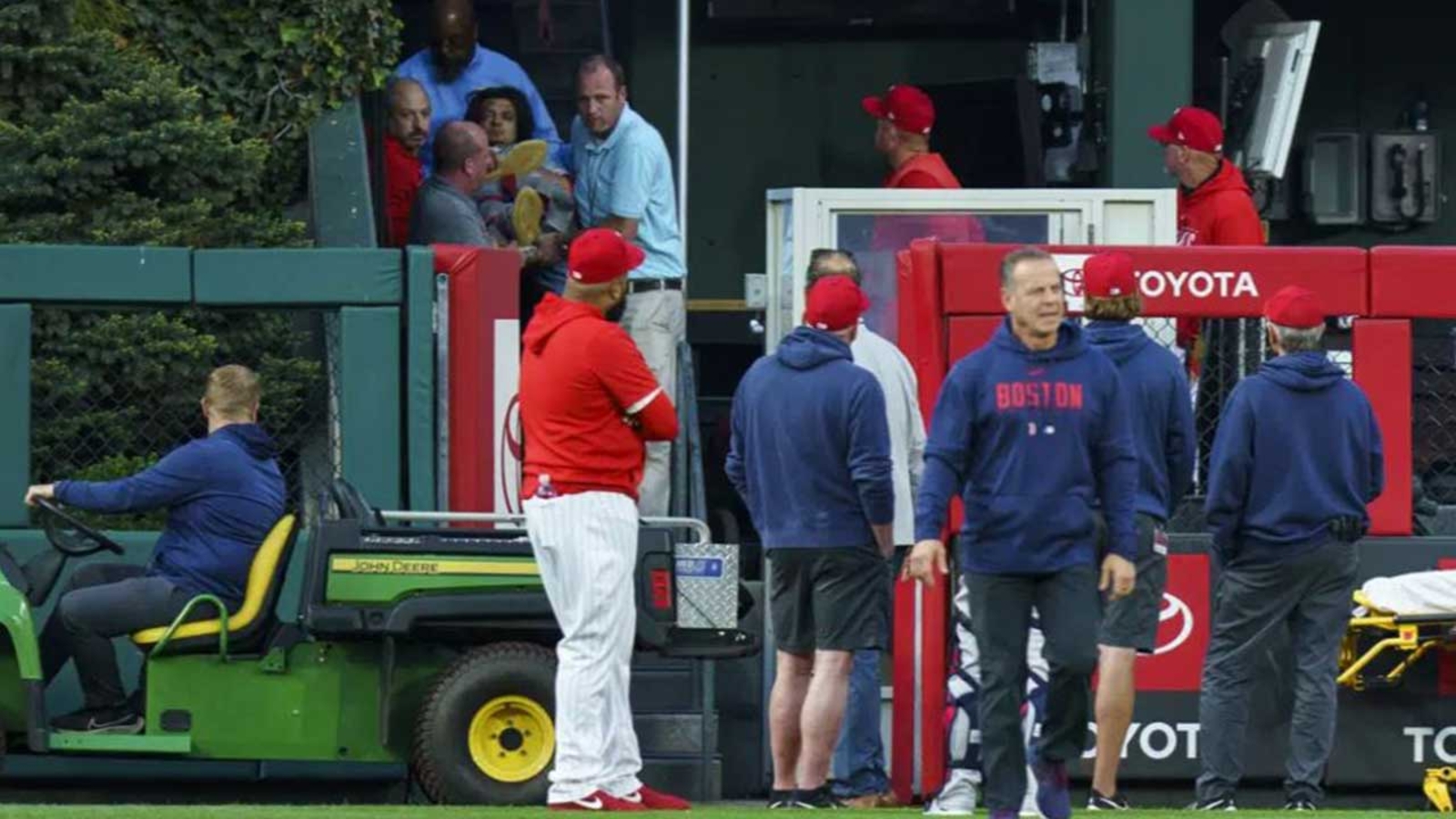 Fan falls into Red Sox bullpen trying to reach for baseball at ...