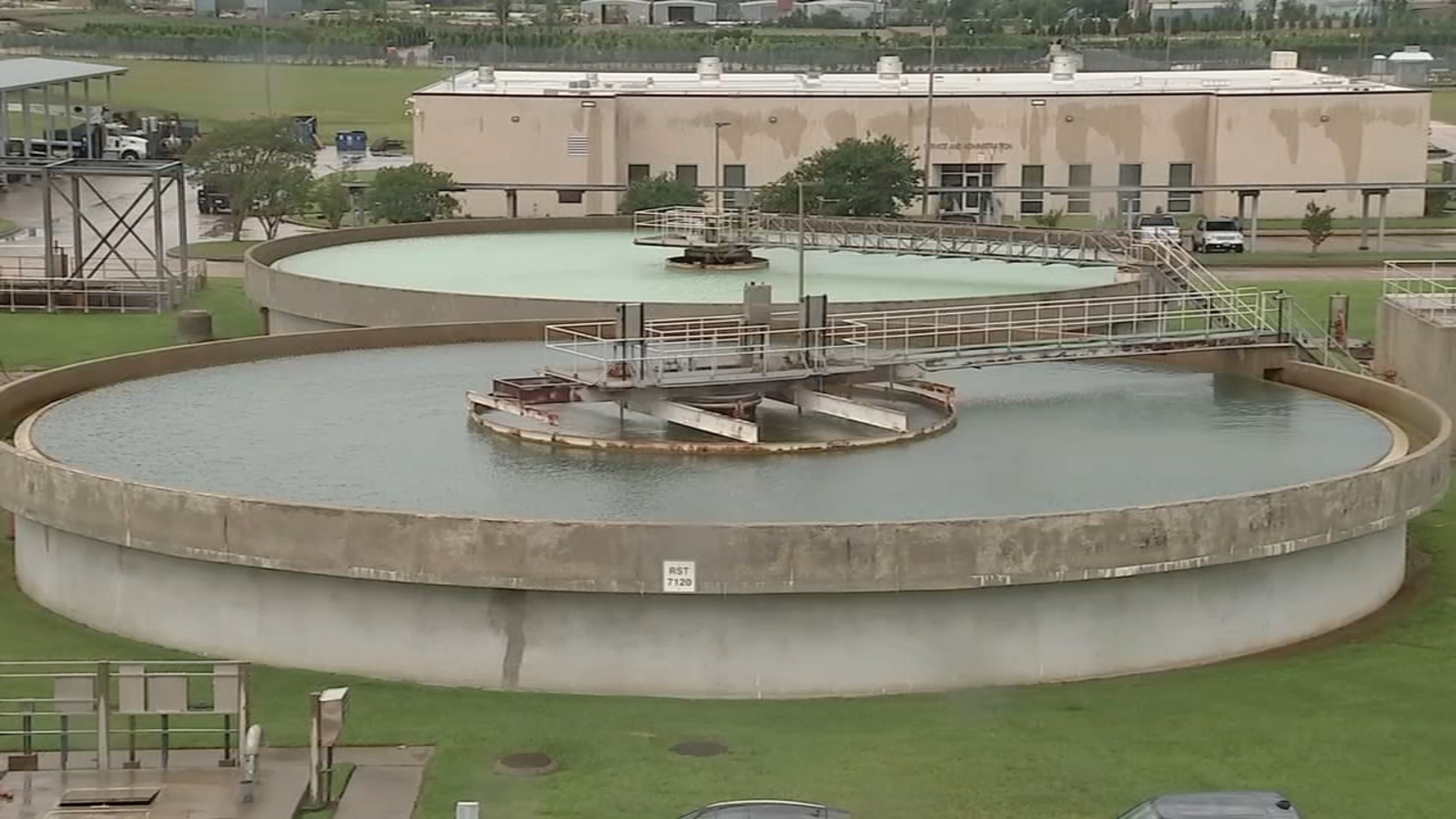Houston Public Works provides water plant tour to show how it's keeping ...
