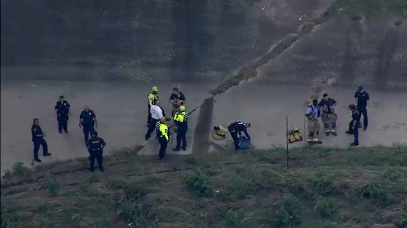 Body found near Texas Spur 5 in Brays Bayou matches description of man ...