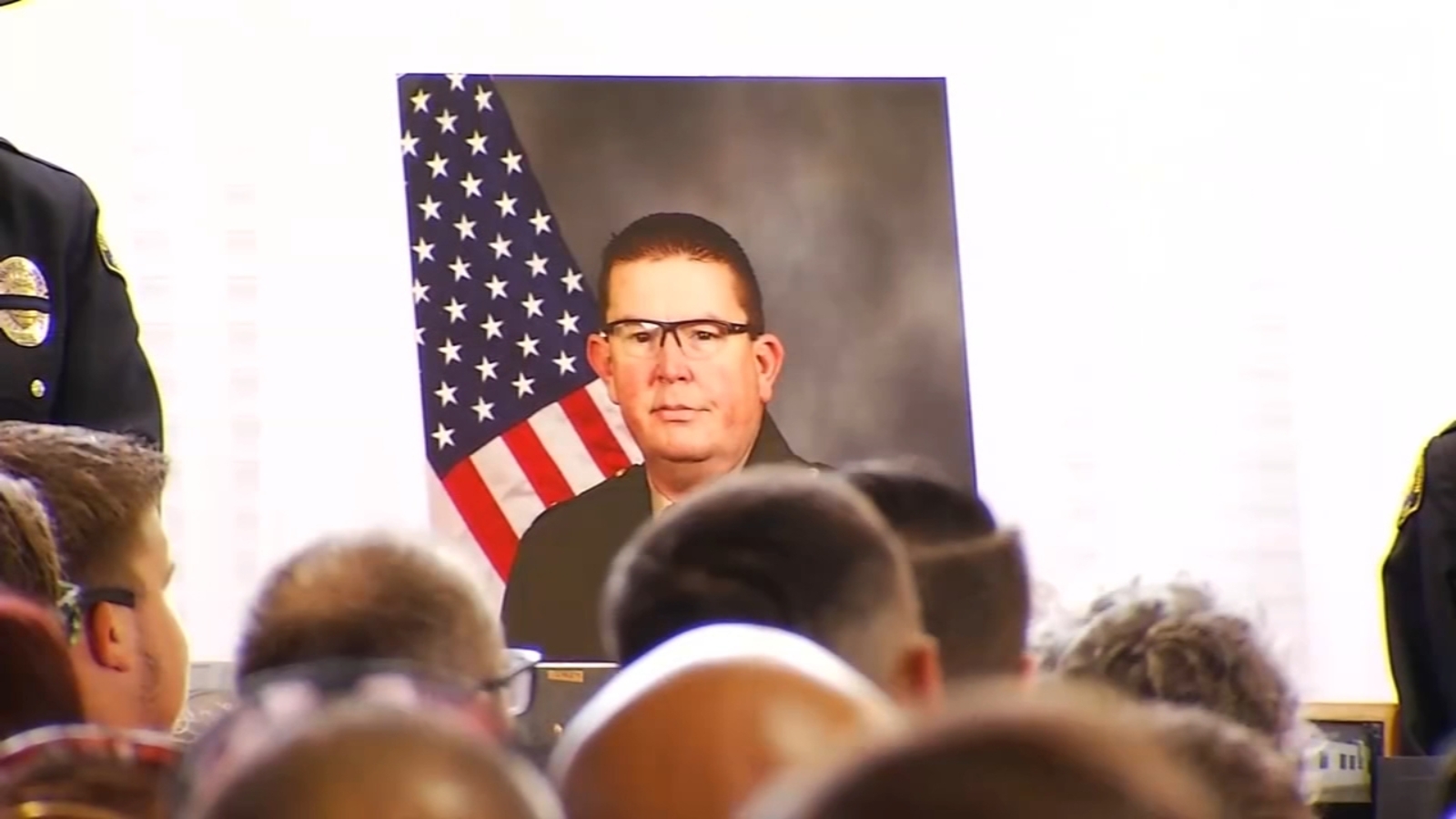 Community mourns Livingston Police Chief Chuck Hale during memorial ...