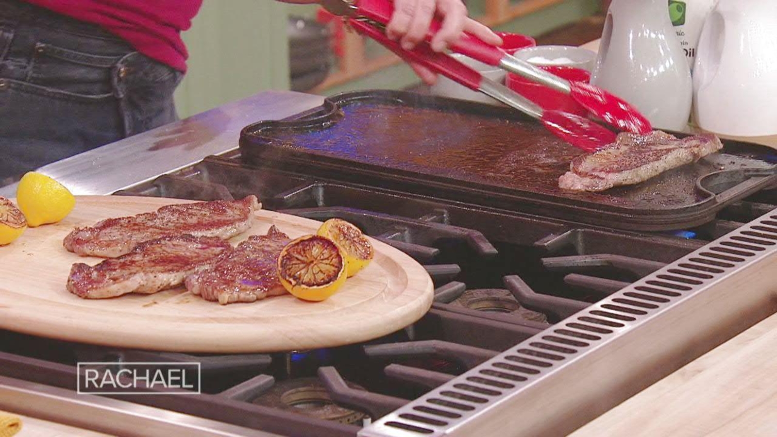 Chef Kelly Senyei Is Back and Making a Time-Saving Skillet Lasagna ...