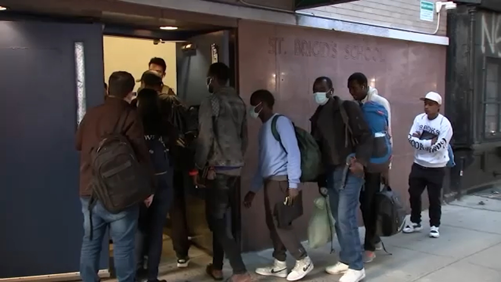 NYC asylum seekers: Former Harlem jail opens to accommodate migrants ...
