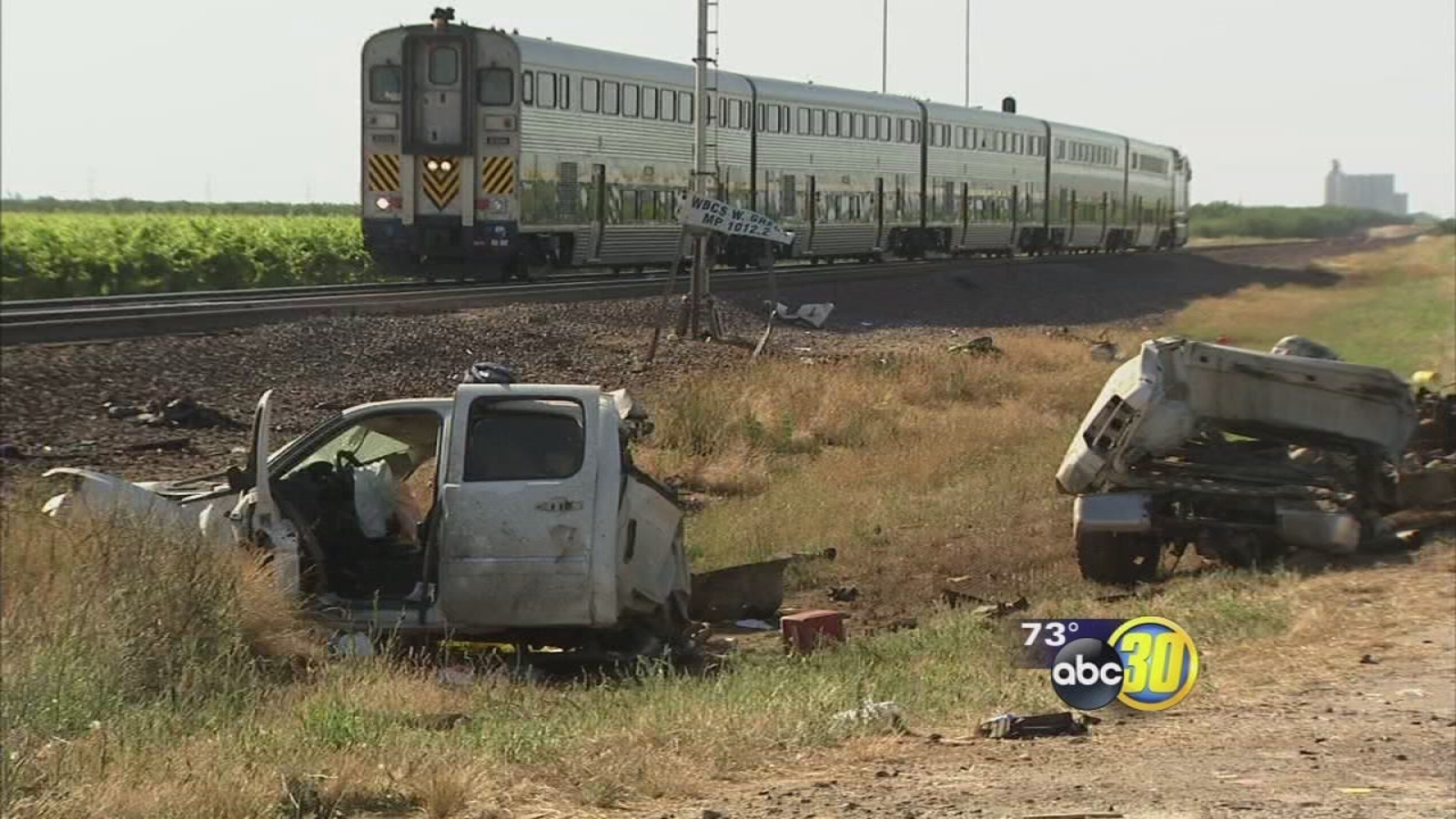 3 Dead After Amtrak Train Crashes Into Vehicle In Madera County Abc30