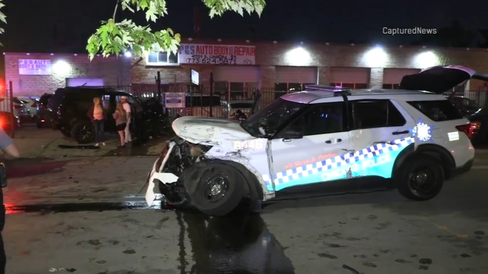 2 Chicago police officers hurt in car crash near West 47th Place and ...