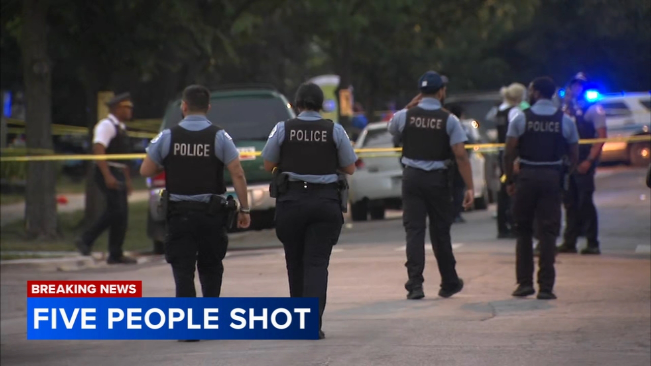 Eyewitness News at 5am - April 4, 2023 - ABC7 Chicago