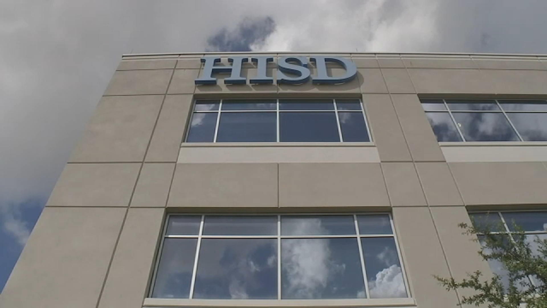 Strong storms flood parts of Brazoria County - ABC13 Houston