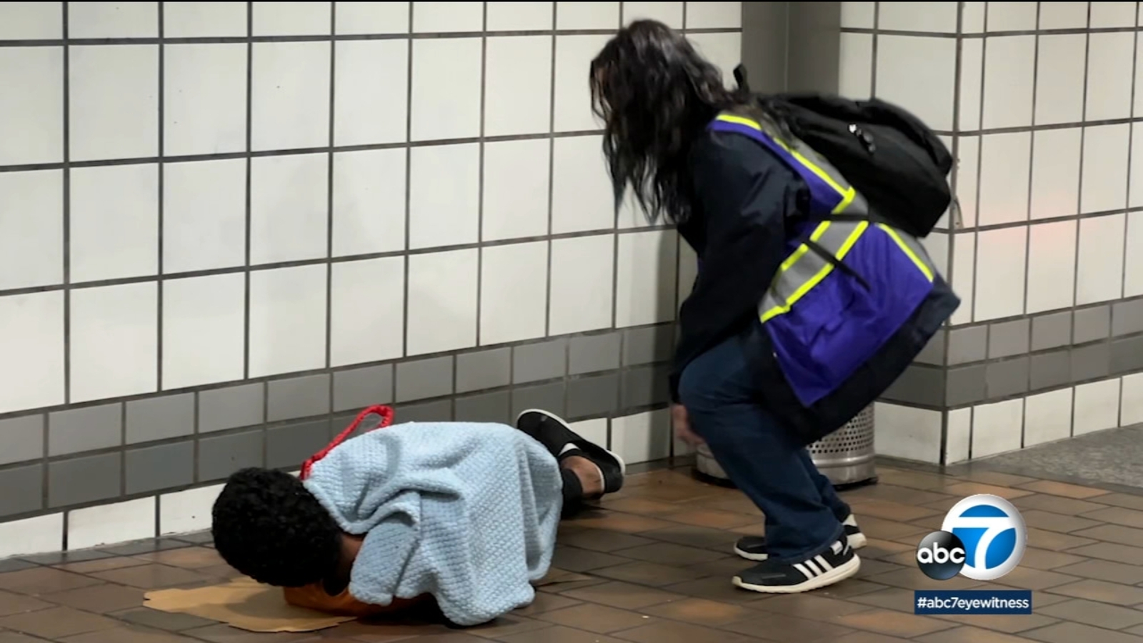 Outreach team deployed to help homeless people on LA's Metro ...