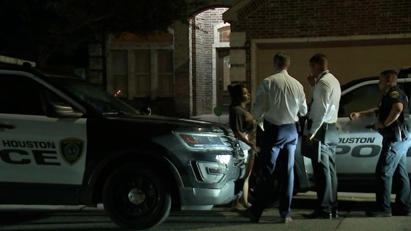 2 men dead, 2 hurt in suspected drug deal shootout on Luce Street in ...