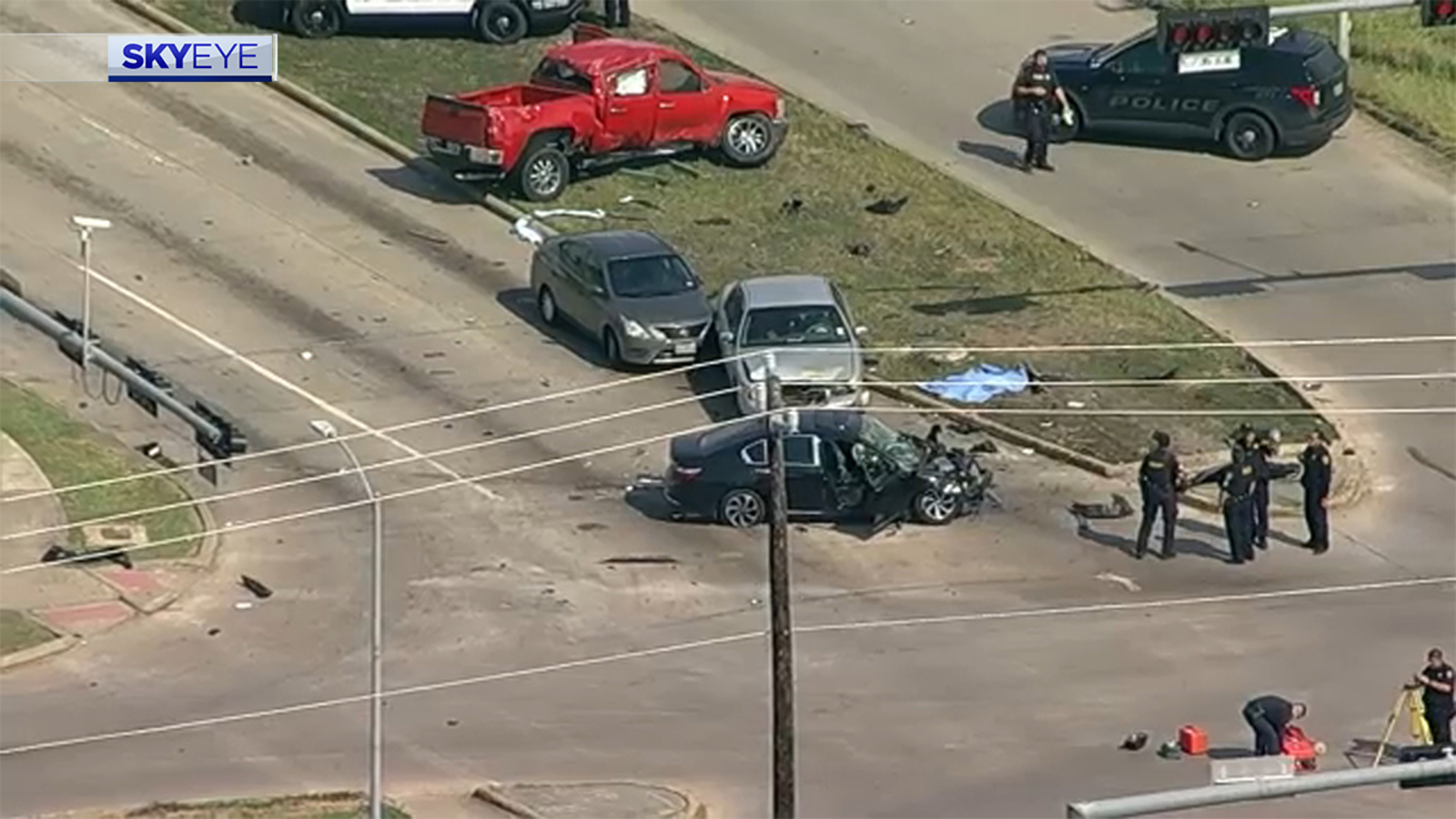 Fatal MLK Boulevard crash: 1 person confirmed dead following multi ...