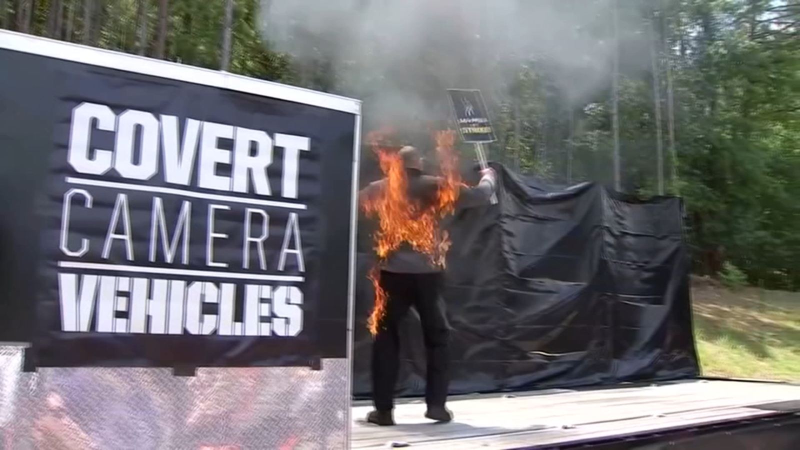 'Indiana Jones' stunt man sets himself on fire in support of writers ...