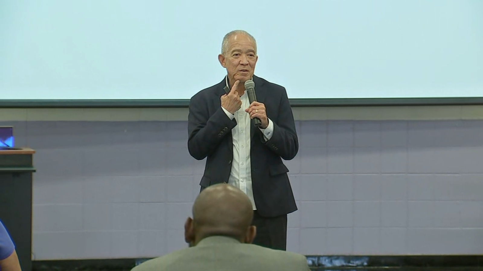 HISD Superintendent Mike Miles hosting final family meeting Wednesday ...