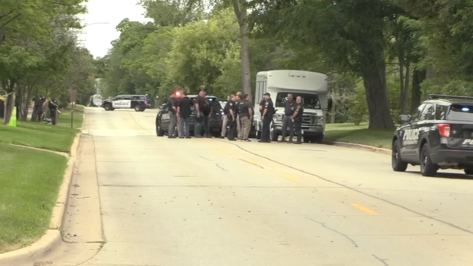 Shooting in Highland Park today: 16-year-old boy killed in 2300 block ... Shooting in Highland Park today: 16-year-old boy killed in 2300 block ...