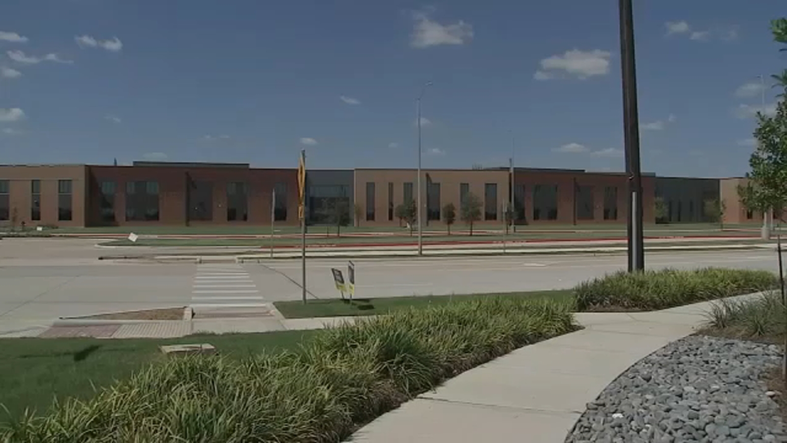 South Texas schools threat: Laredo and United ISDs dismiss students ...