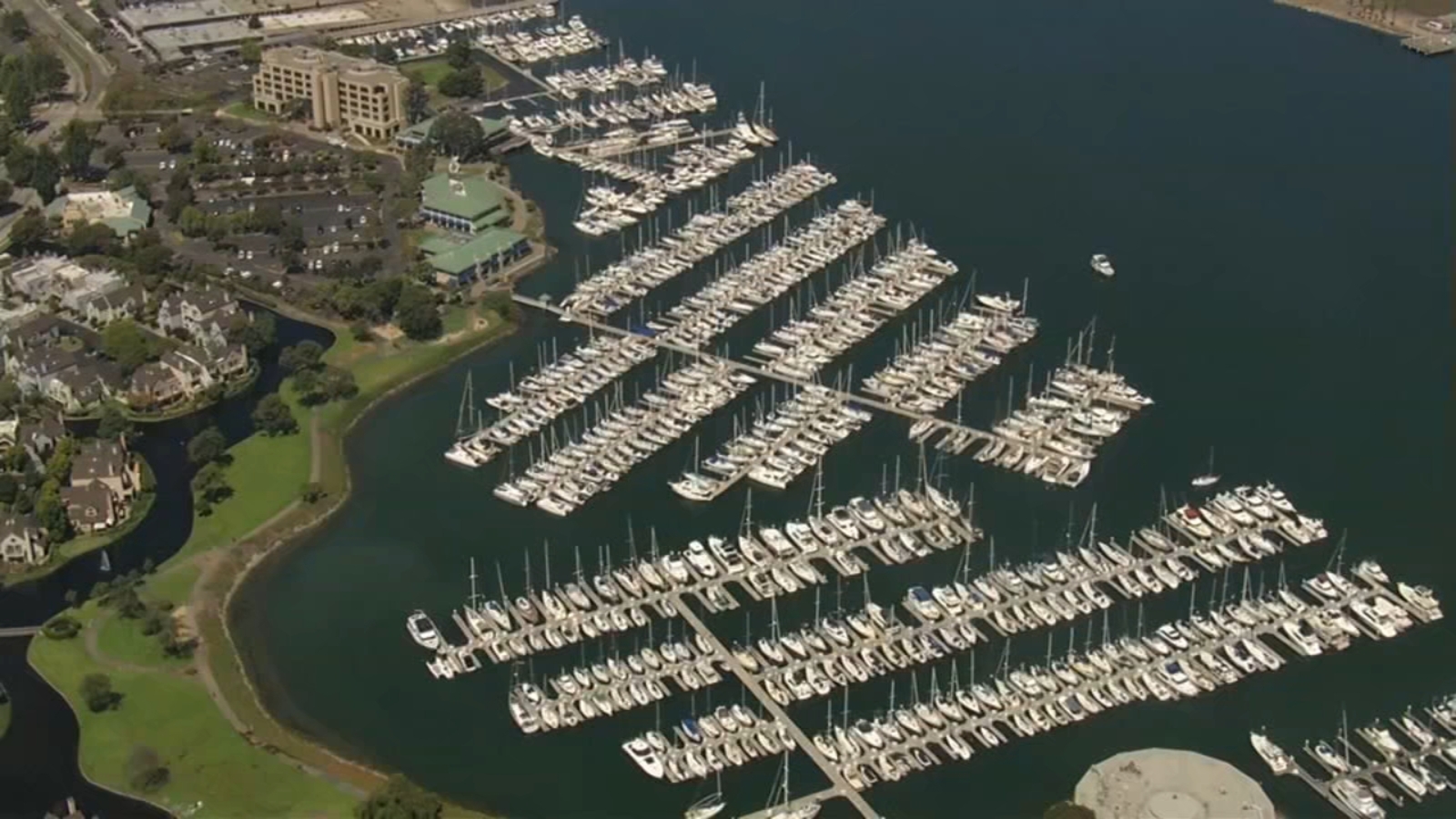Oakland boat owners watch out for 'pirates' as crime spreads to the ...