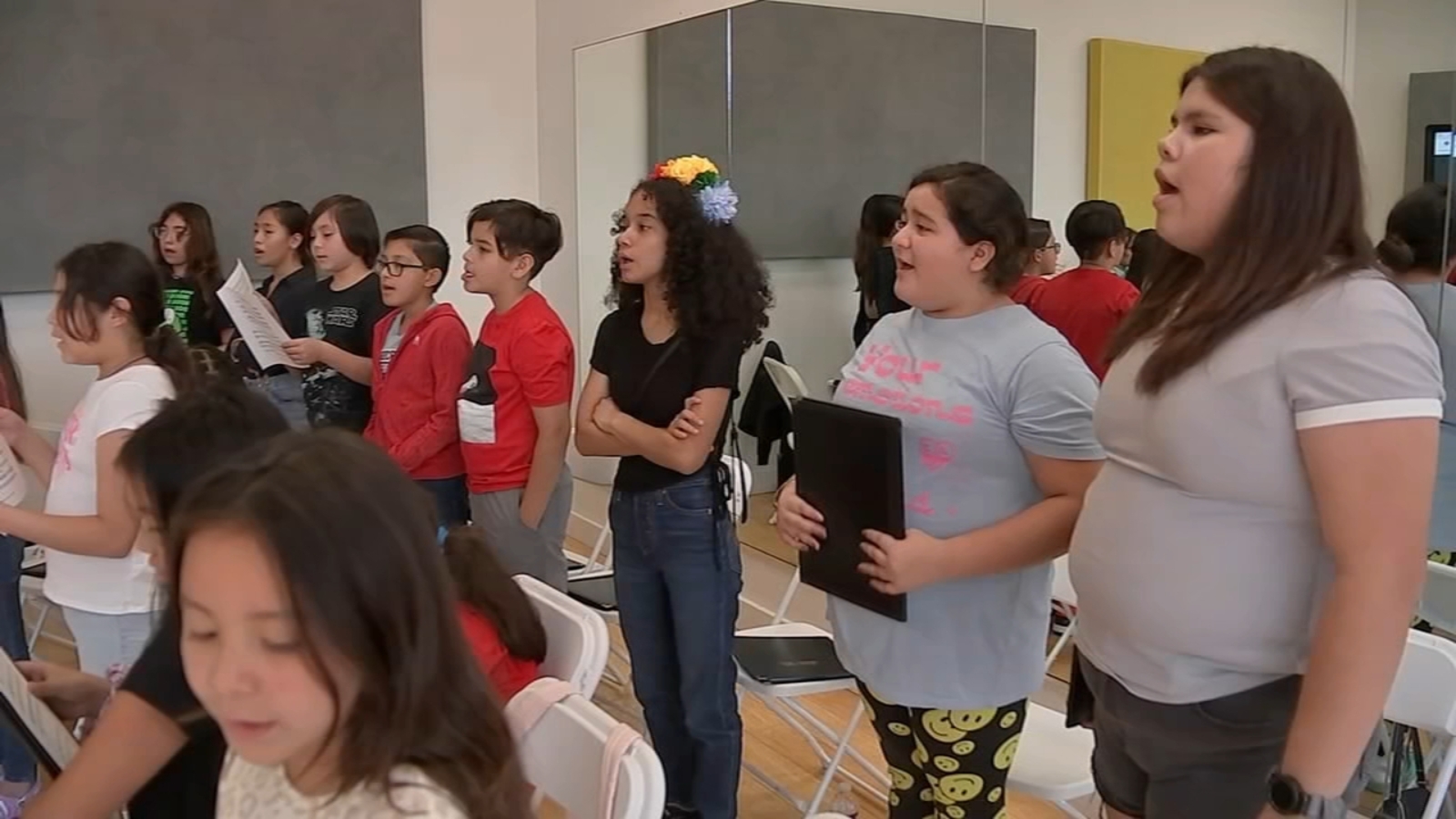 Back to school: East End choir program, Segundo Barrio Children's ...