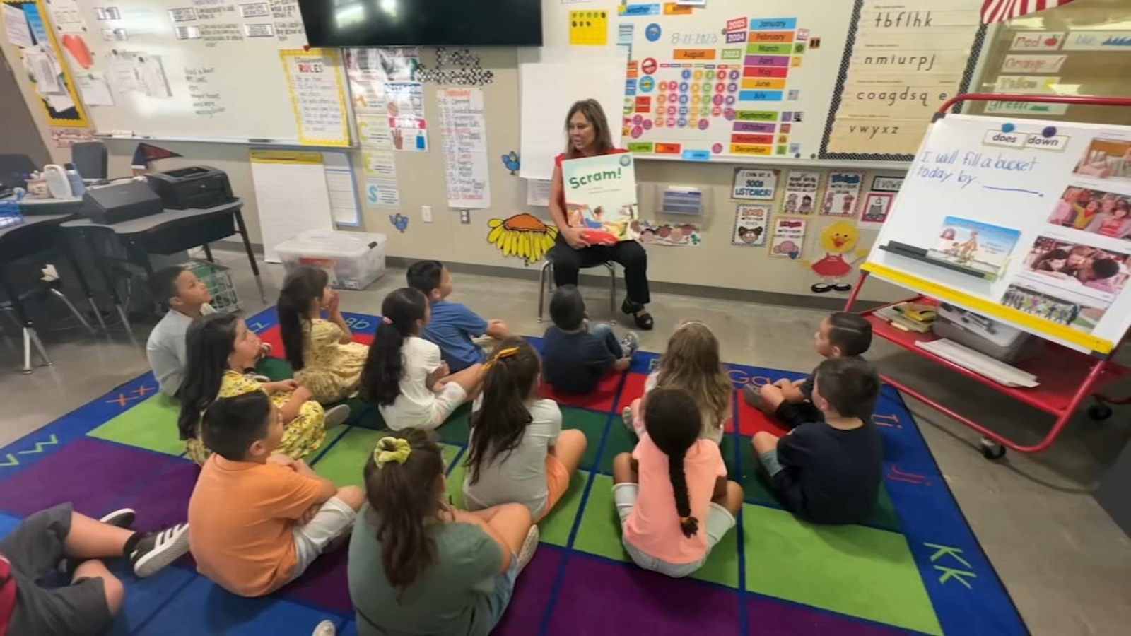 South Valley students pledge 'I am VUSD' and work on being connected ...