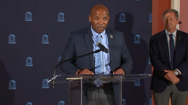 UNC Chapel Hill alert | UNC students, staff told to stay inside due to ...