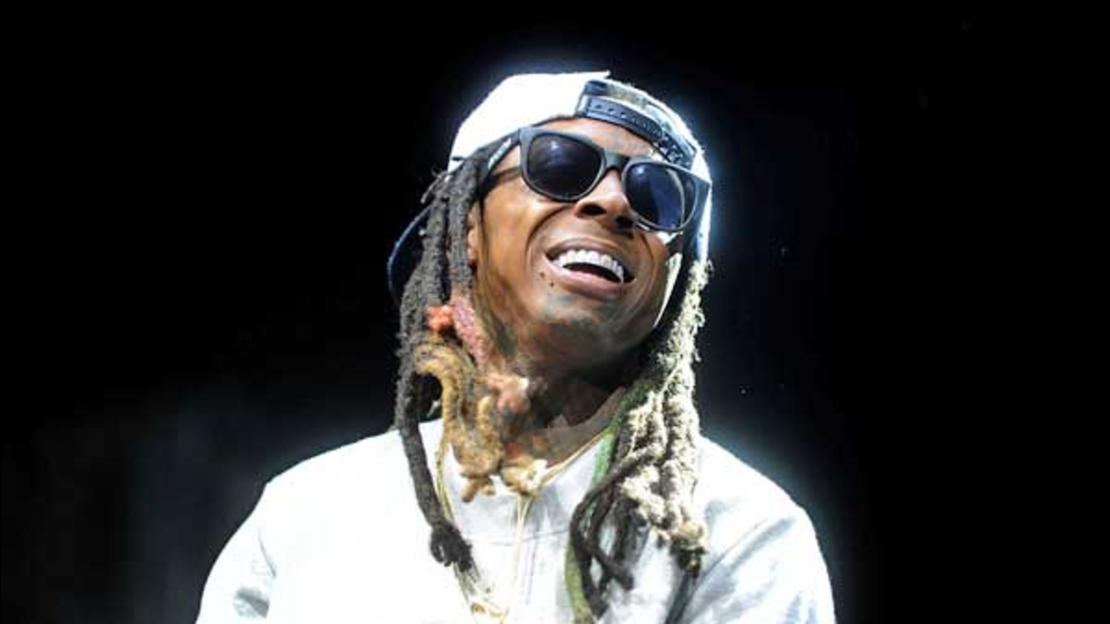 Rapper Lil Wayne hospitalized after 2 seizures on plane - 6abc Philadelphia